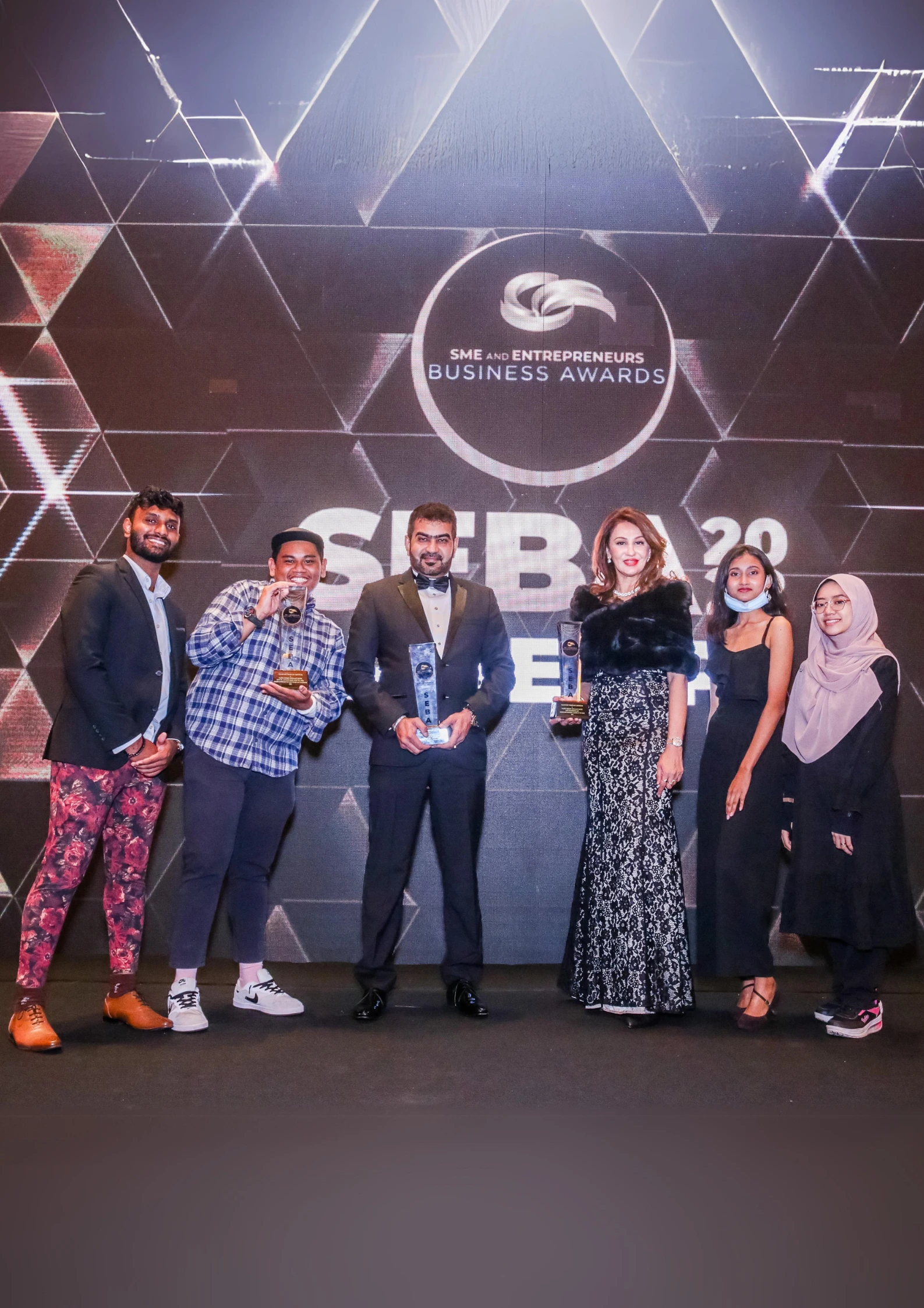 Discover The Story Behind Glojas - About Us | Glojas